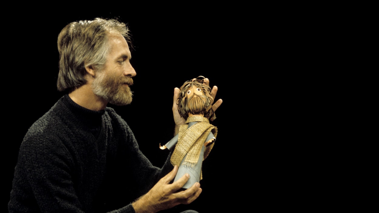 Claude Lafortune, le célèbre animateur de L'Évangile en papier est ...